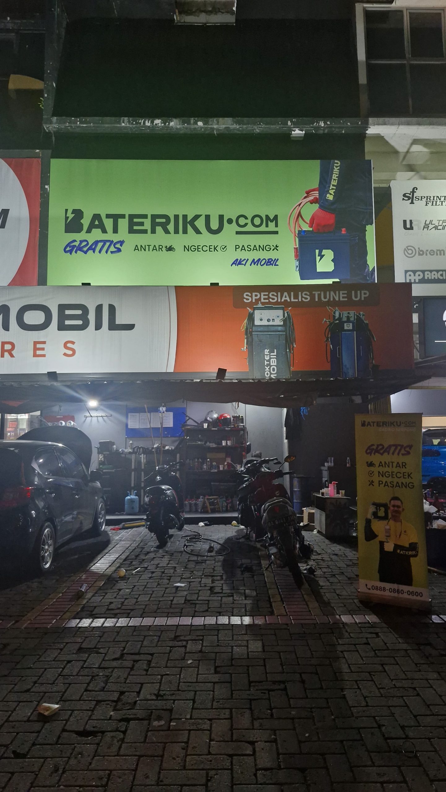 Toko Aki Mobil Buka Sampai Malam Jakarta, Selalu Siap Siaga!